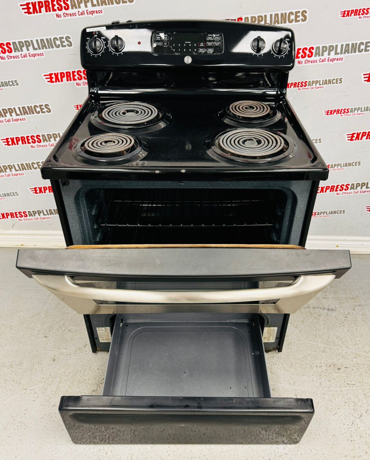 Used GE Coil-Top Stove JCBP350DT1BB For Sale | ️ Express Appliances