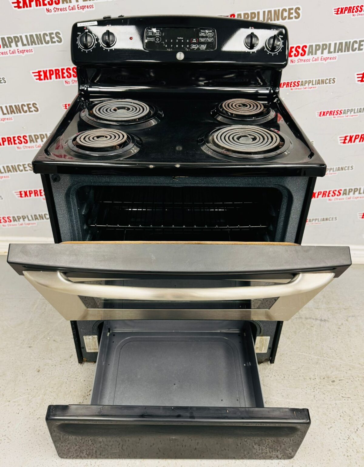 Used GE Coil-Top Stove JCBP350DT1BB For Sale | ️ Express Appliances