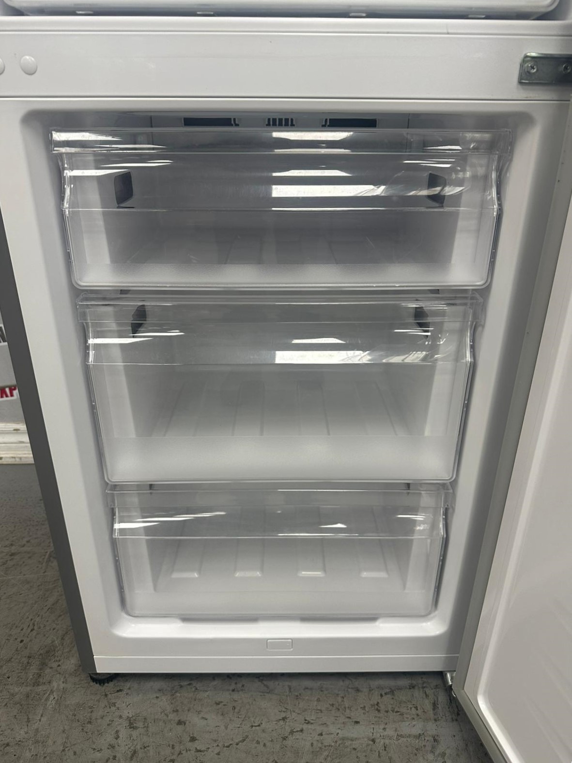 Used Moffat 24” Bottom Freezer Fridge MBR12DSHASS For Sale | ️ Express ...