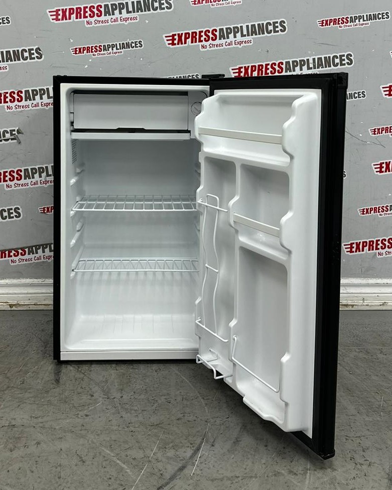 Used Danby 19” Mini Fridge Refrigerator DCR032C1BDB For Sale ️ Express ...