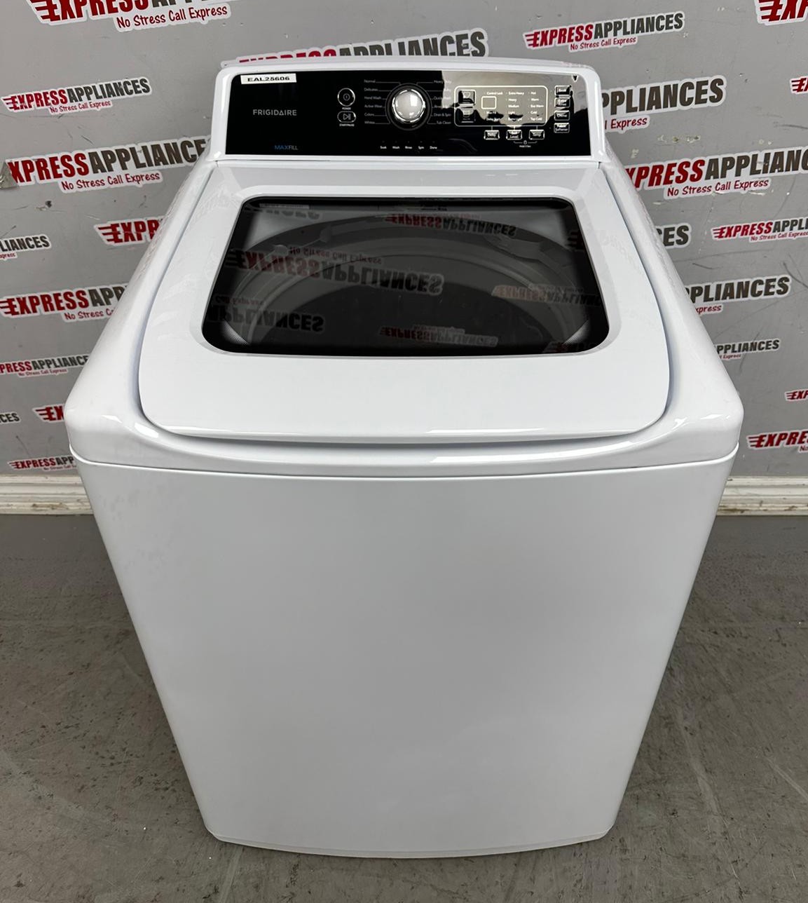 Floor Model Frigidaire 27” Top Load Washing Machine FFTW4120SW2 For ...