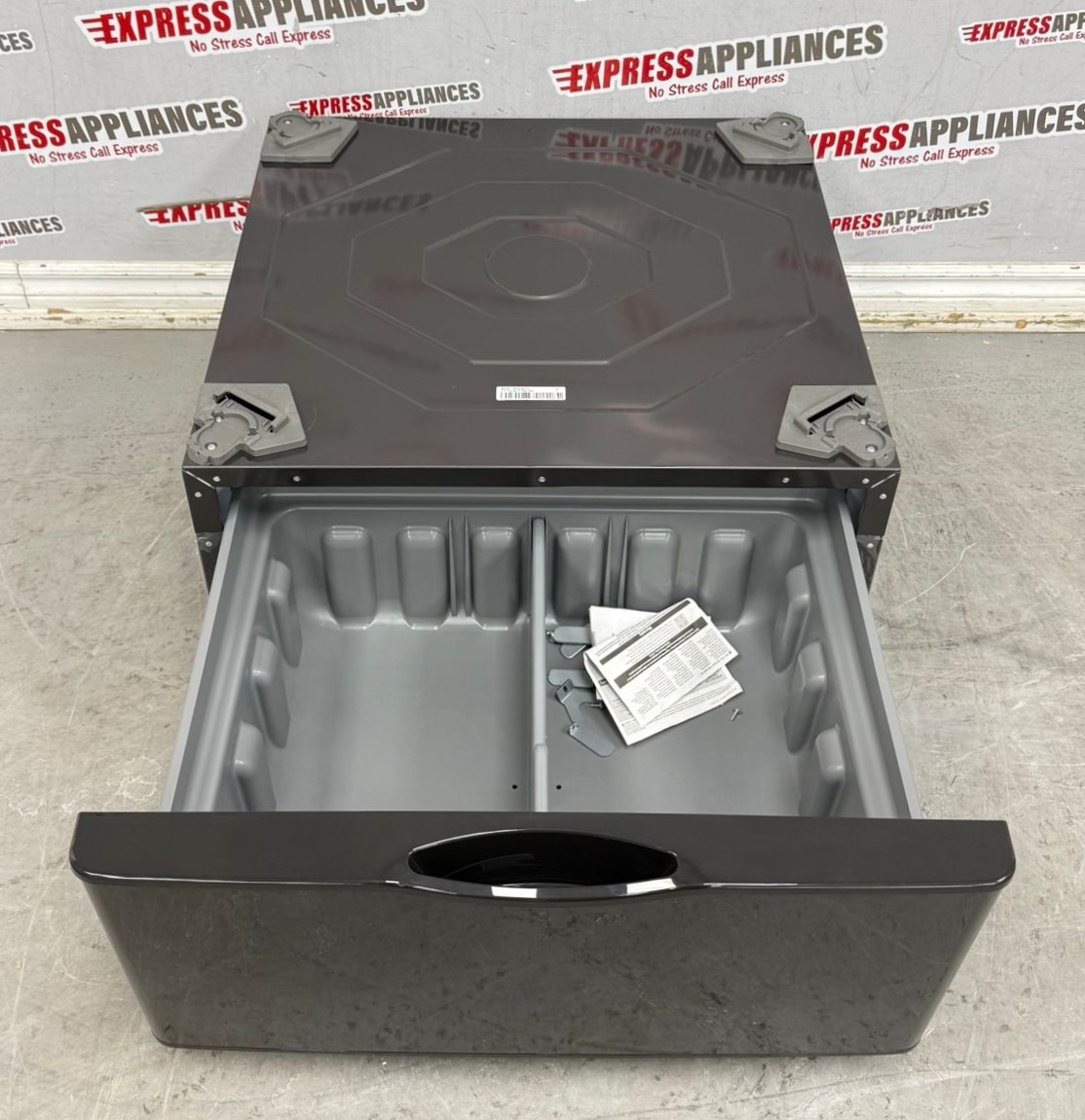 Used Samsung 27” Laundry Pedestal WE402NV/A3 For Sale | ️ Express Used ...